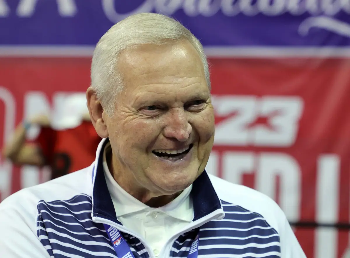 Basketball legend Jerry West dead at 86 %