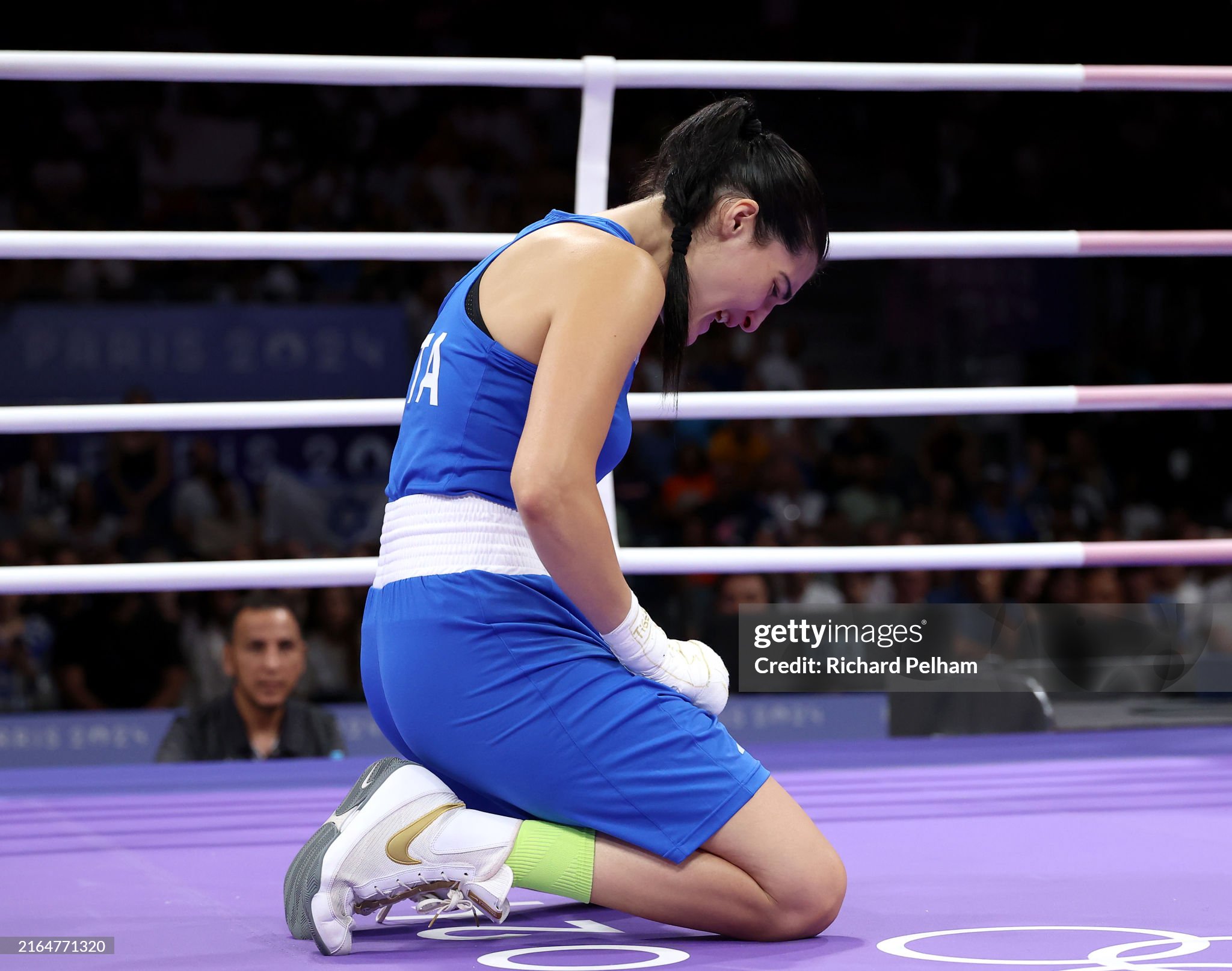 Italian boxer bows out after 46 sec bout against transgender